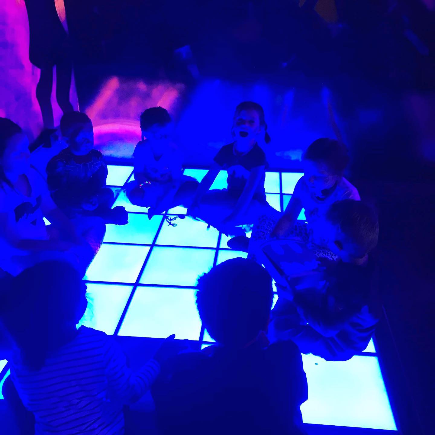 Superhero Disco Party - I Look My Style